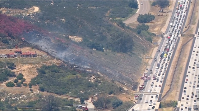 Crews tackle fire between Escondido homes, Interstate 15 - 10News.com ...