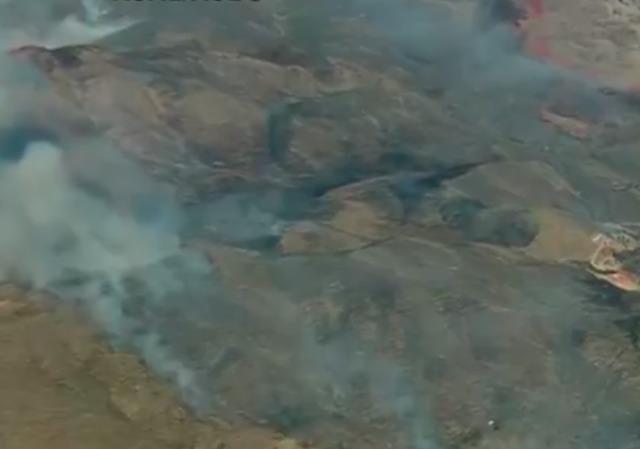 Patterson Fire scorches hundreds of acres in Riverside County - 10News ...