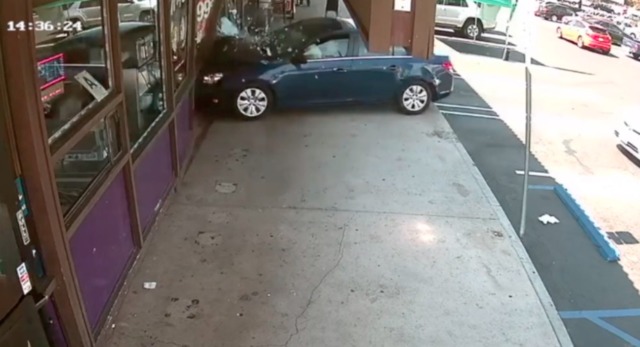 Video shows Samaritan jump into action after South Bay donut shop crash ...